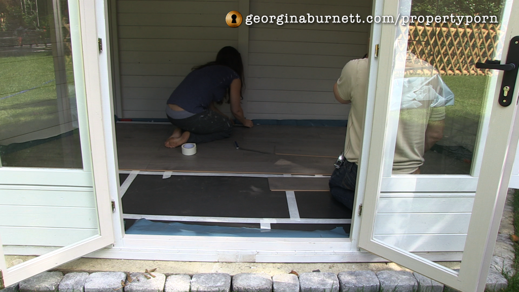 builders-bum - Georgina Burnett